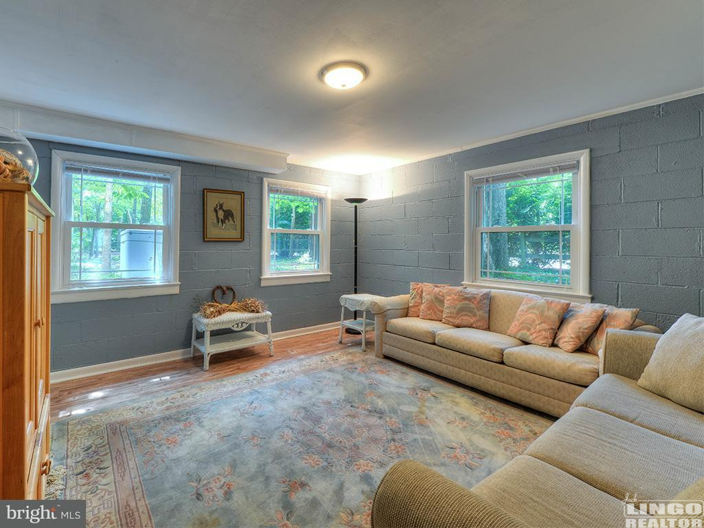 87 OAK AVENUE Rental Property